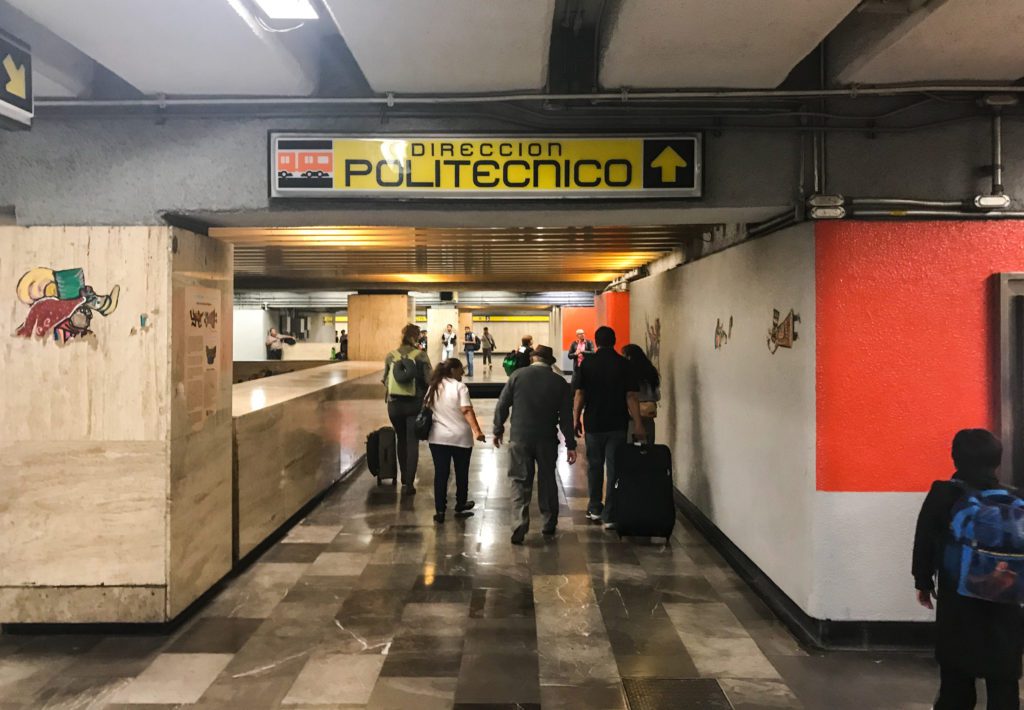 See Mexico by bus! How to get from the MEX airport to any destination